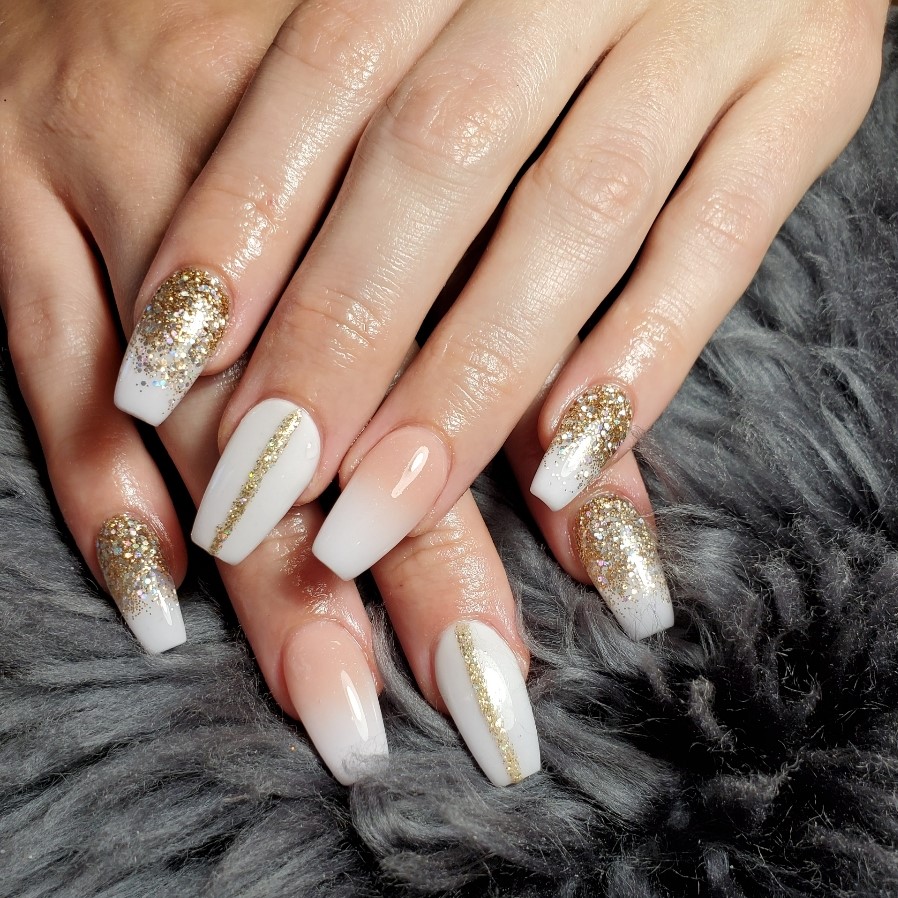 How to Choose Between Gel, Acrylic, or Dip Powder Nails | Creative ...
